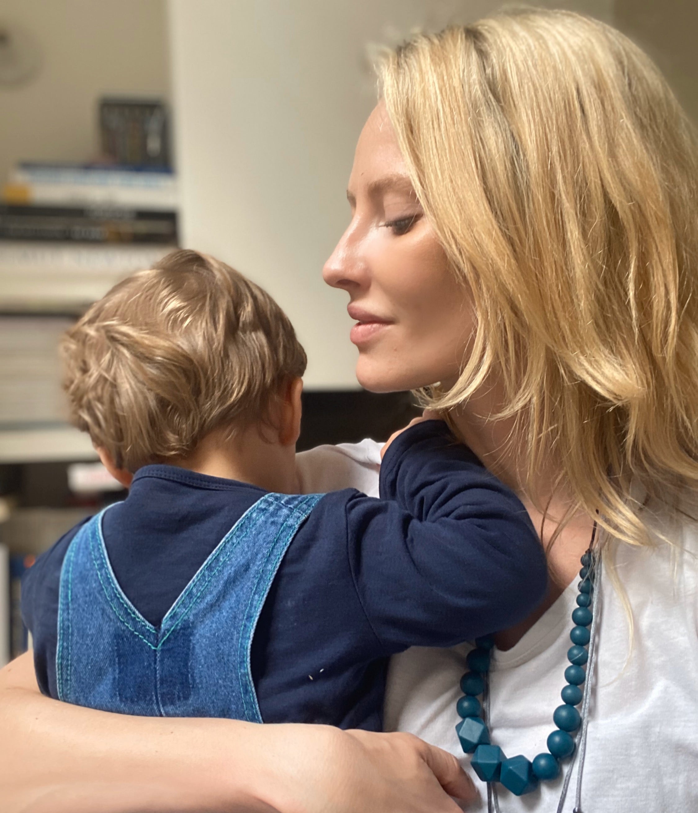 Shona Lee's Instagram, Twitter & Facebook on IDCrawl