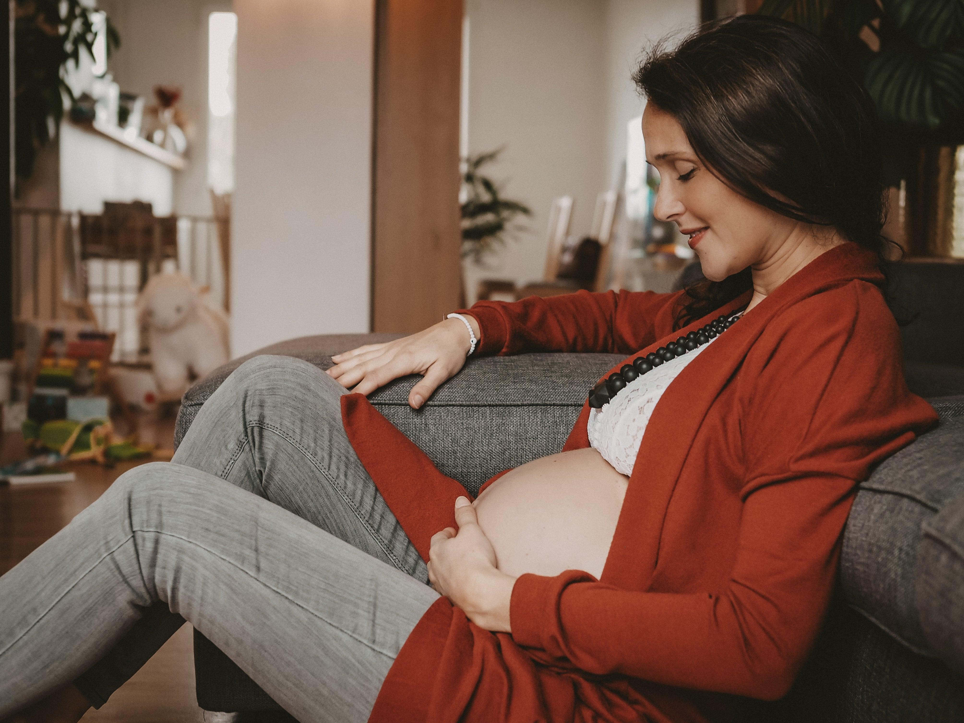 Le sommeil de la femme enceinte : conseils pour une nuit reposante ...